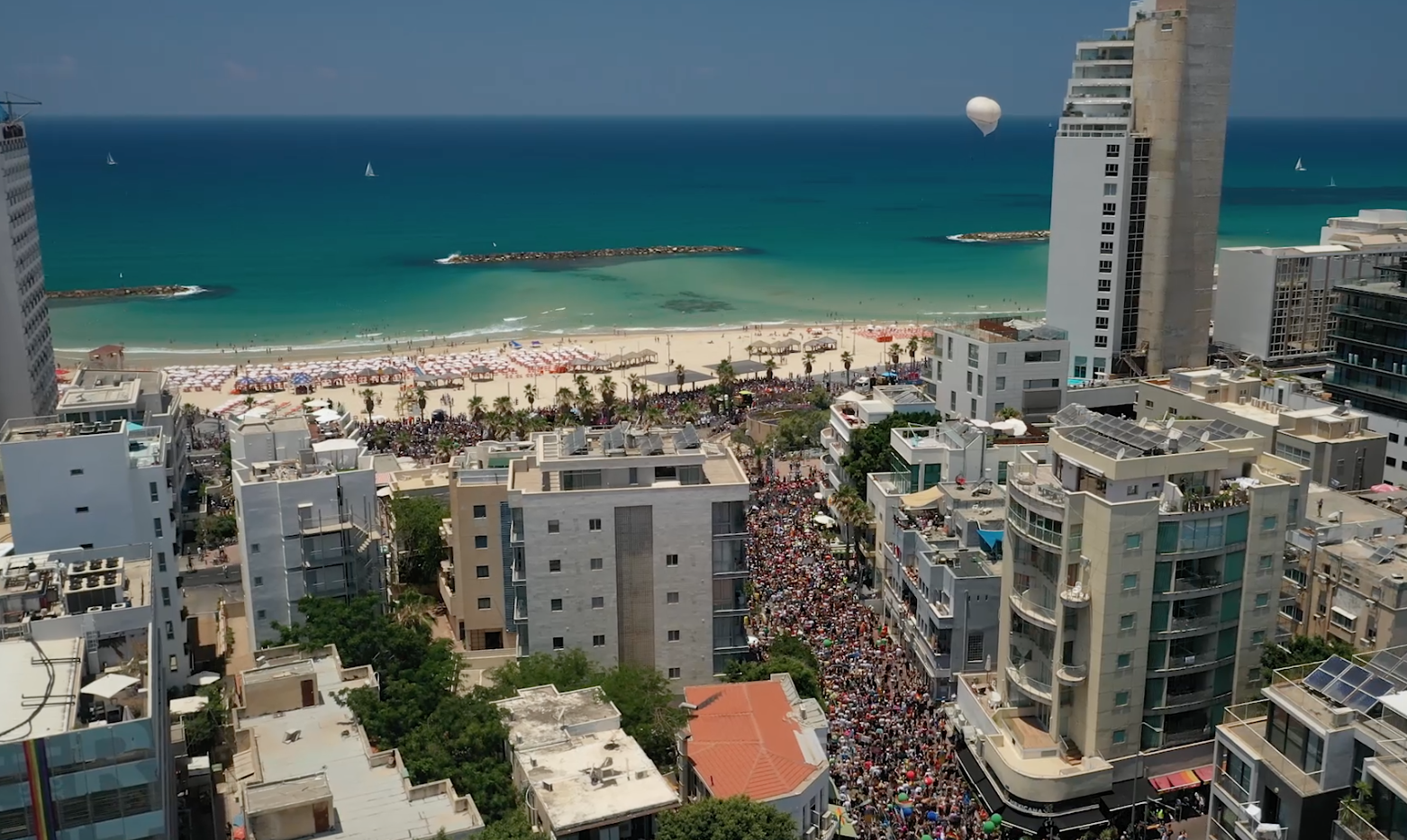250,000 March in Largest Gay Pride Parade in the Middle East – O-blog ...